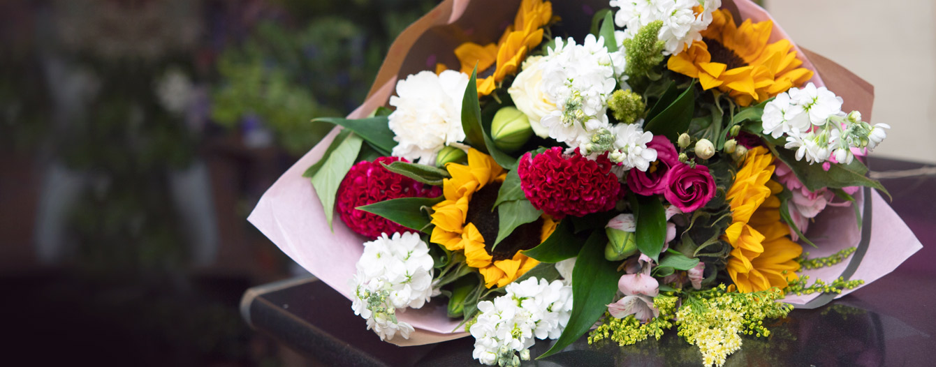 Flower Deliveries In Gorleston - Floral Arrangements Delivered Today